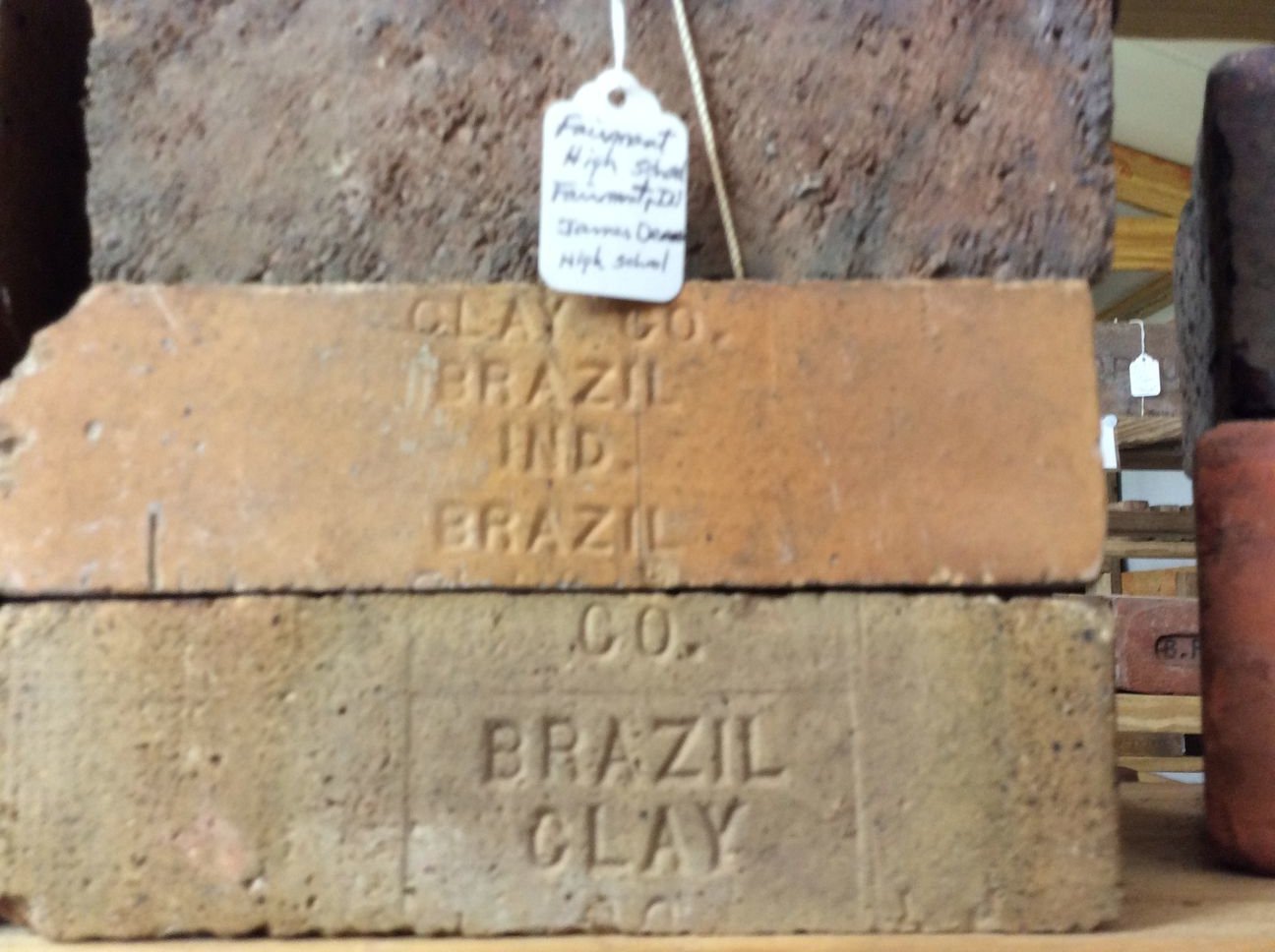 Indiana – Strange Bricks
