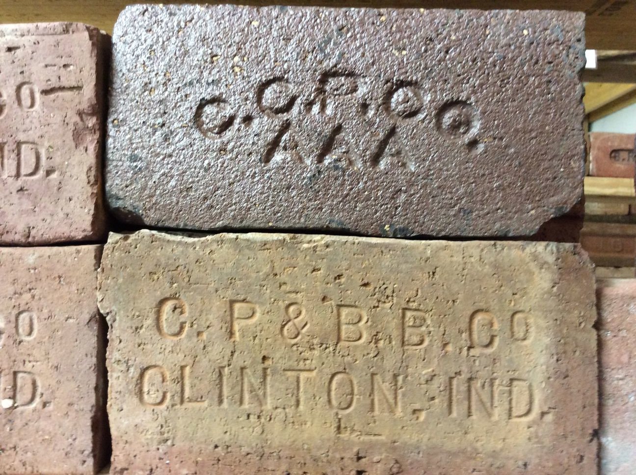 Indiana – Strange Bricks