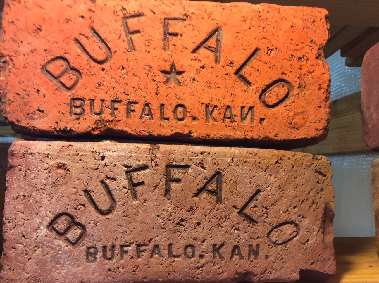 Kansas – Strange Bricks