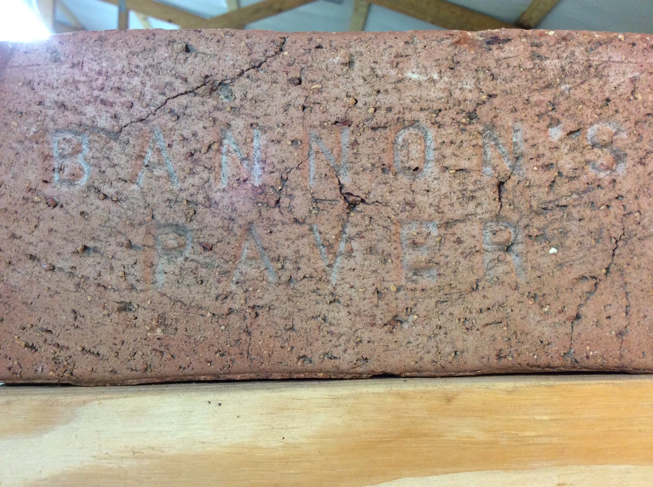 Kentucky – Strange Bricks