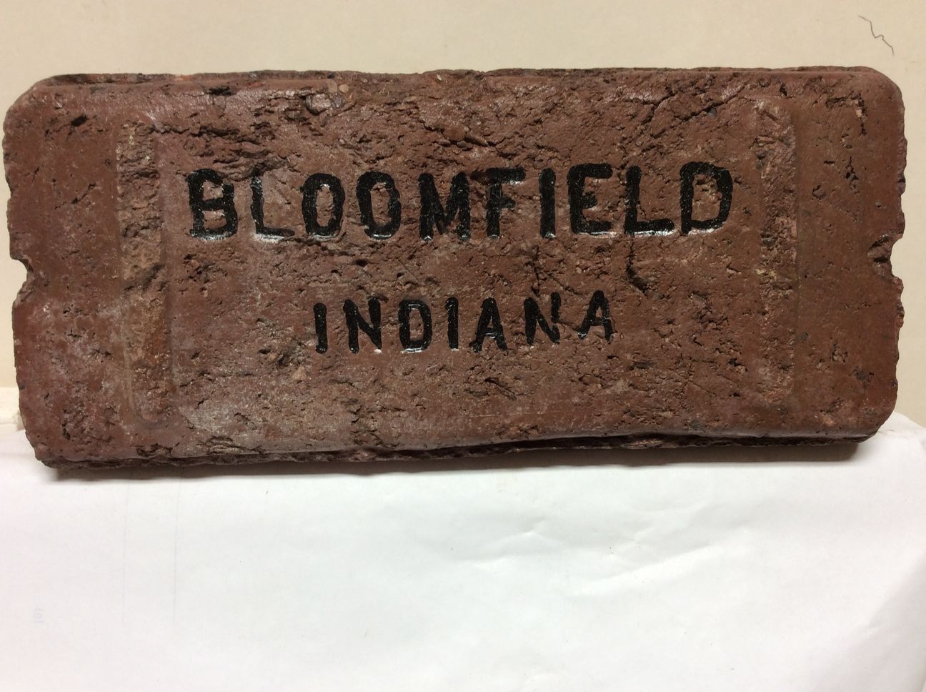 Indiana – Strange Bricks